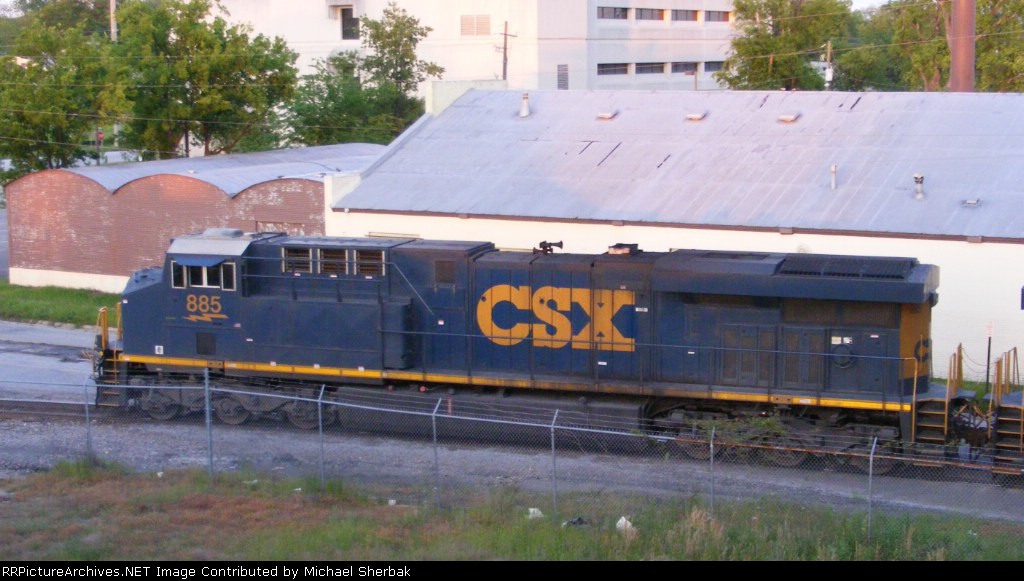 CSX 885